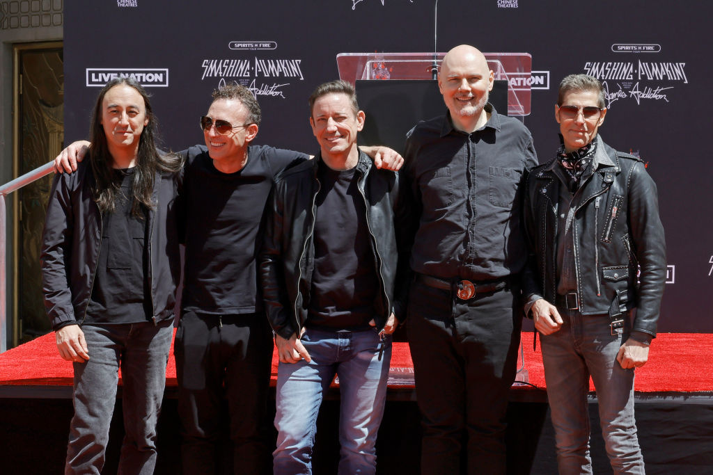 Jane's Addiction Surprises Fans with New Single 'True Love' in 10 Years ...