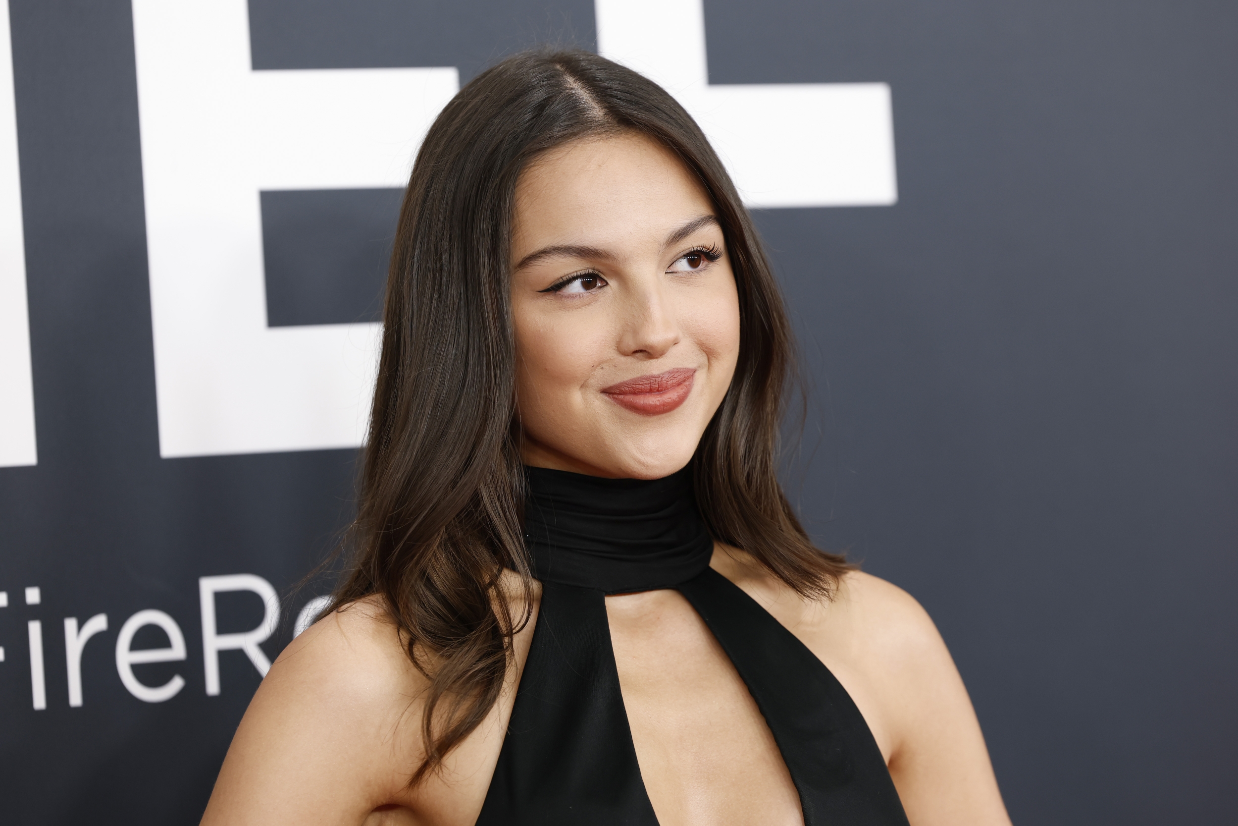 Olivia Rodrigo Announces Daisy Chain Fields Festival. Every Artist Is ...